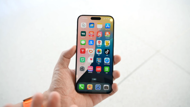 5 Unparalleled Benefits of the ALS iPhone